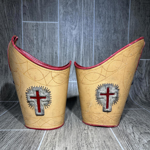 Other | Vtg Antique Knights Templar Leather Gauntlet Masonic Regalia ...